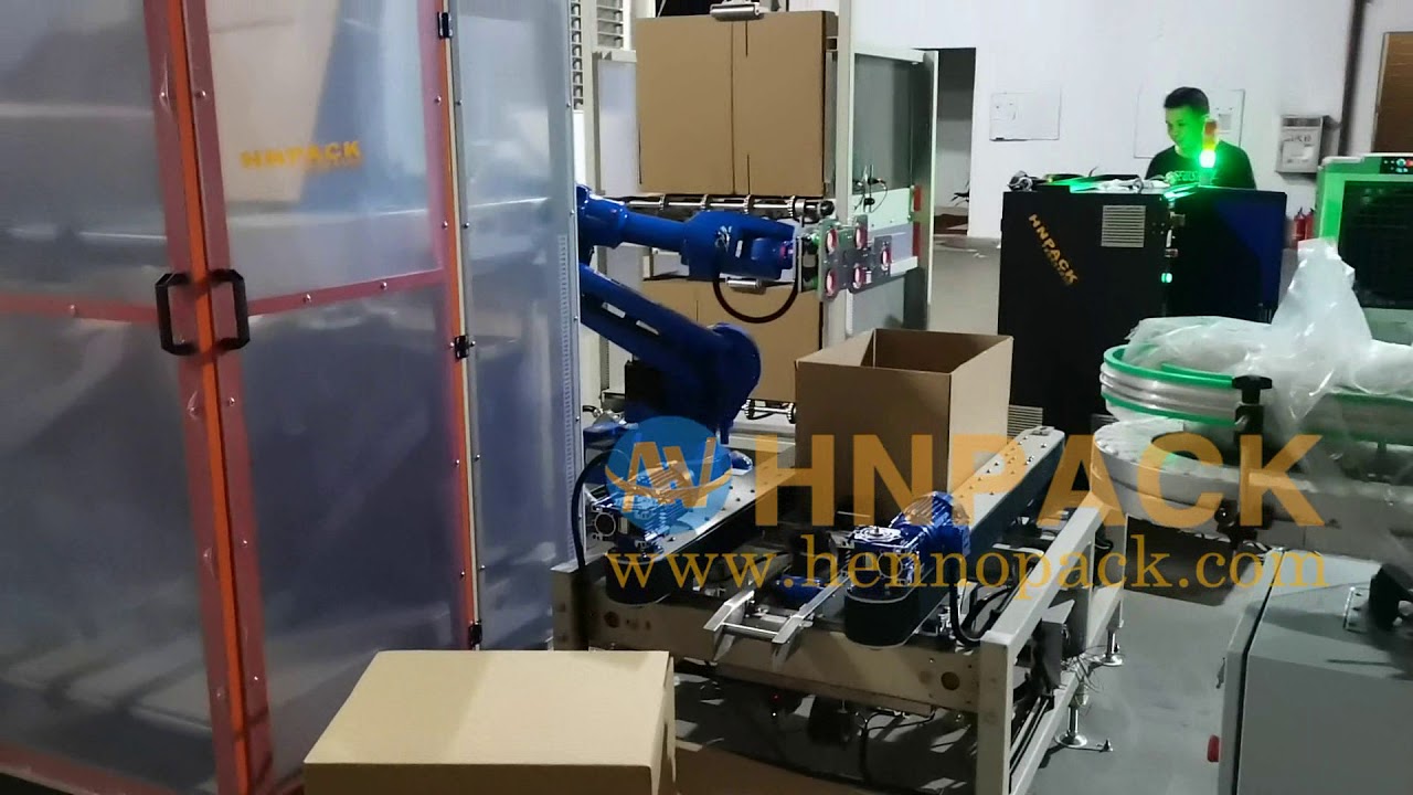Hennopack Robotic Random Case Erector - YouTube