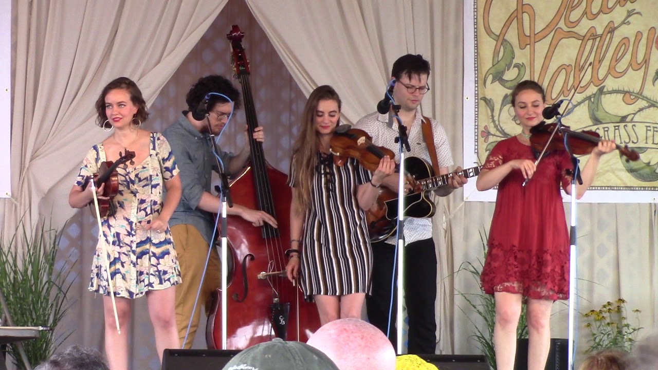 The Quebe Sisters DVBGF 2018 09 01 1646 2 songs 05:59 - YouTube