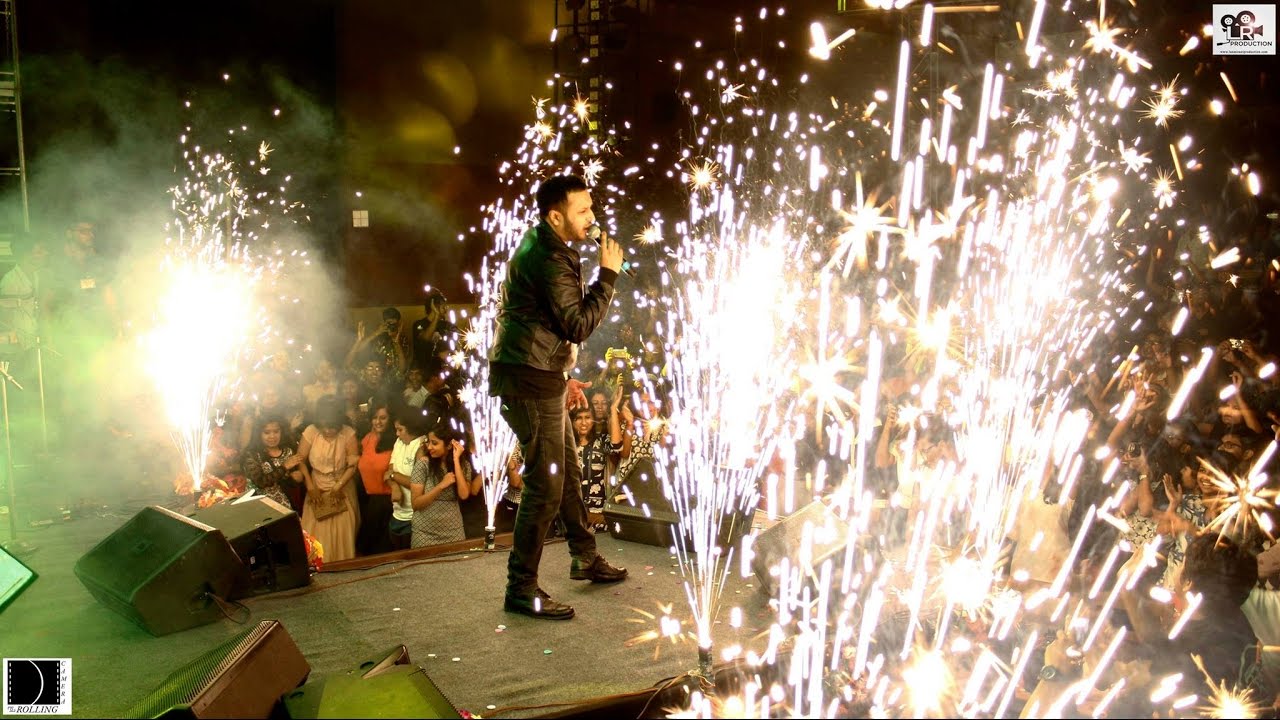 Pehla Nasha | Jo Jeeta Wahi Sikandar | ASH KING LIVE | Kolkata | L R ...