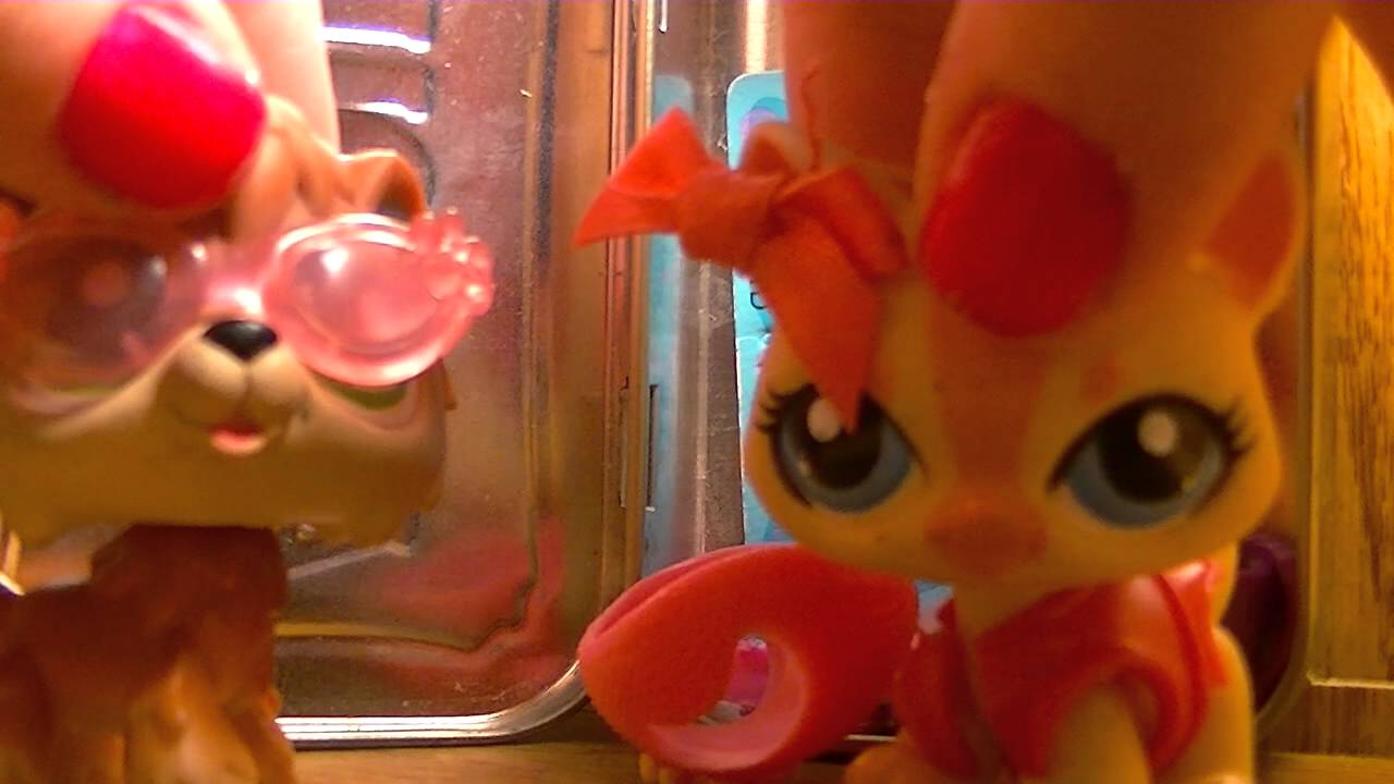 LPS Stronger Kelly Clarkson Music Video - YouTube