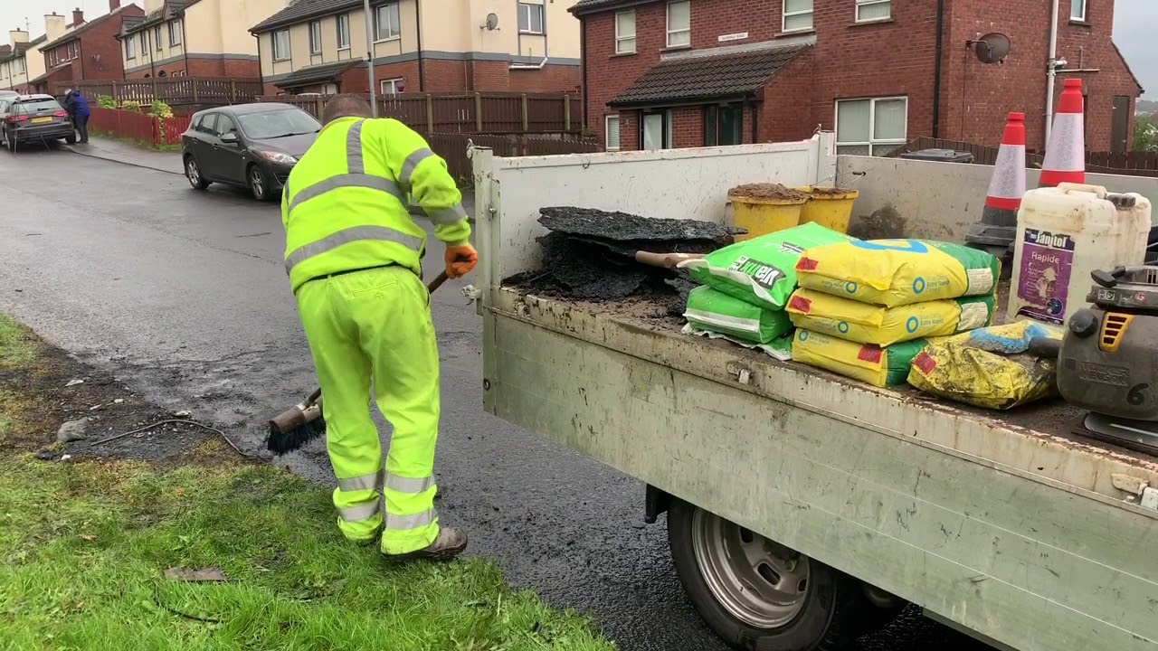 Masked Men Ram Attack Derry - YouTube