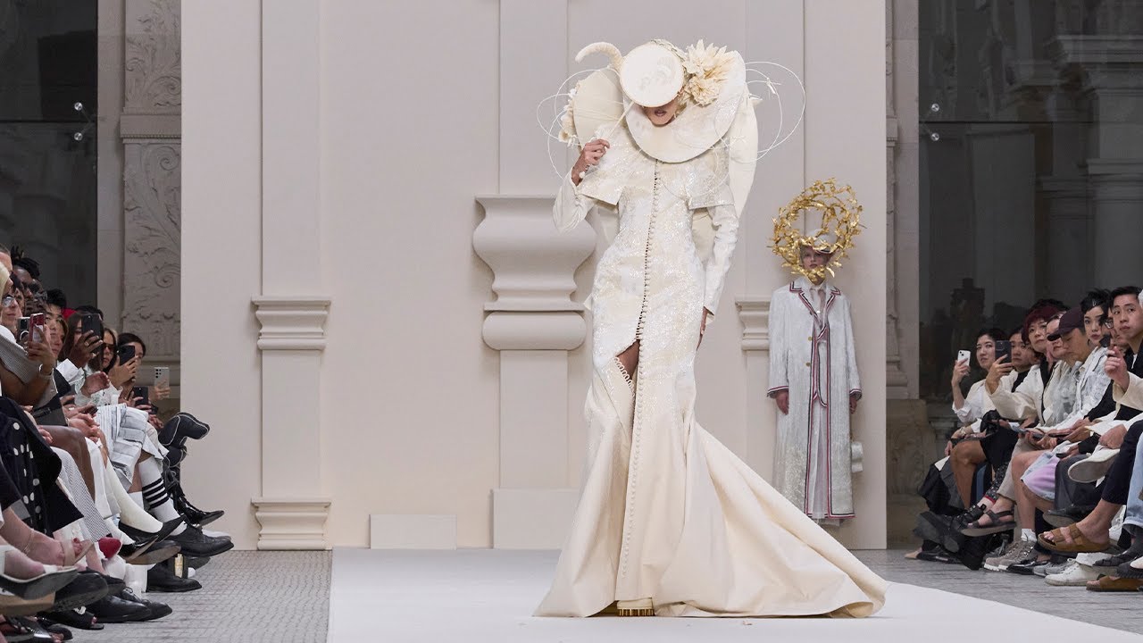 Thom Browne | Haute Couture Fall Winter 2024/2025 | Full Show - YouTube