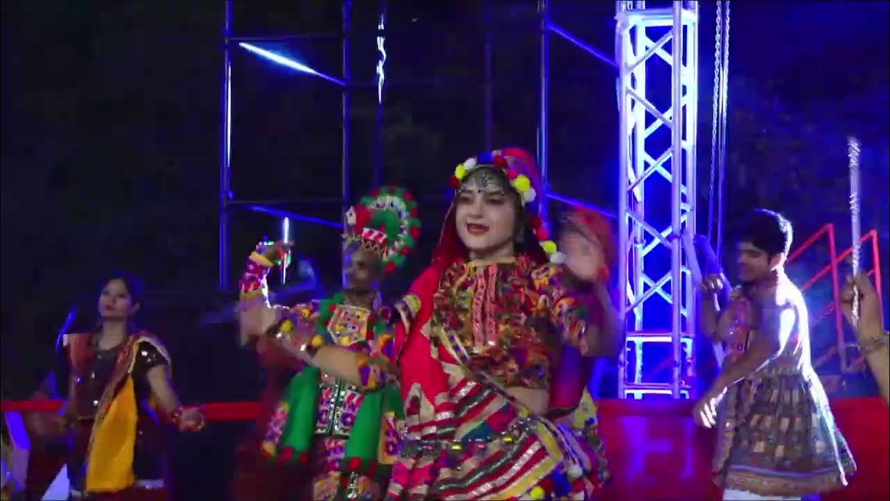 JIGARDAN GADHVI Live GARBA 2022 - YouTube