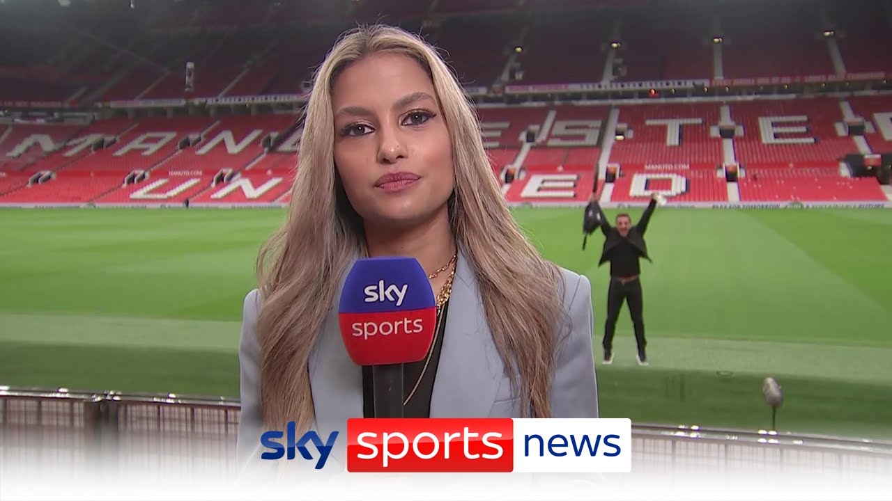 Gary Neville photobombs Melissa Reddy's Manchester United vs Liverpool ...