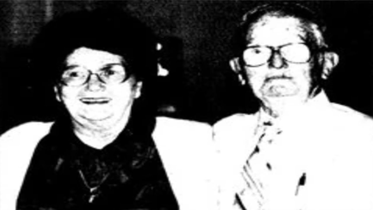 The Horrifying Deaths of Lela and Raymond Howard - YouTube