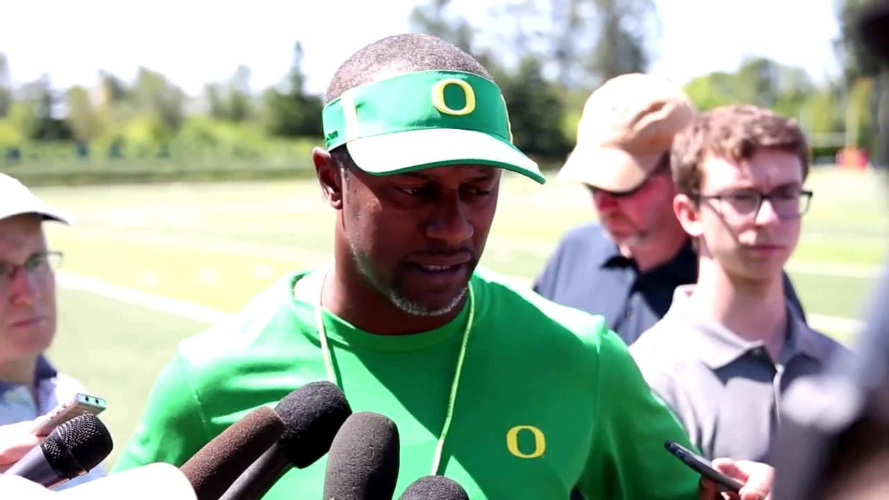 Oregon Ducks football: Willie Taggart after Day 1 of fall camp - YouTube