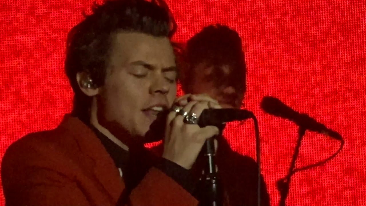 Harry Styles Meet Me In The Hallway Oberhausen YouTube harry-styles-meet-me-in-the-hallway-oberhausen-youtube