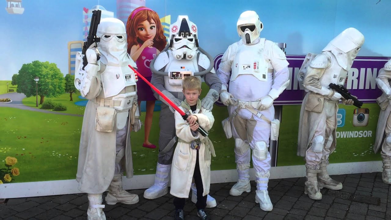 Star Wars characters at Legoland Windsor 2015 - YouTube