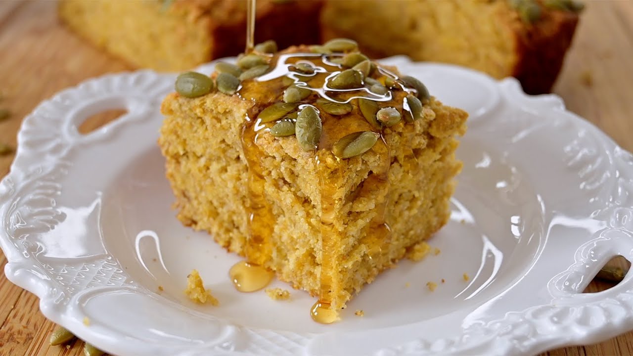 How to make BANANA CORNBREAD | easy bananabread recipe - YouTube
