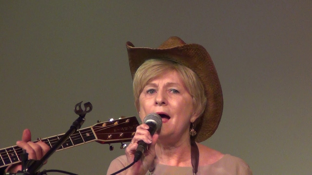Myra Bennett singing at the Music Hall - 2018 - YouTube