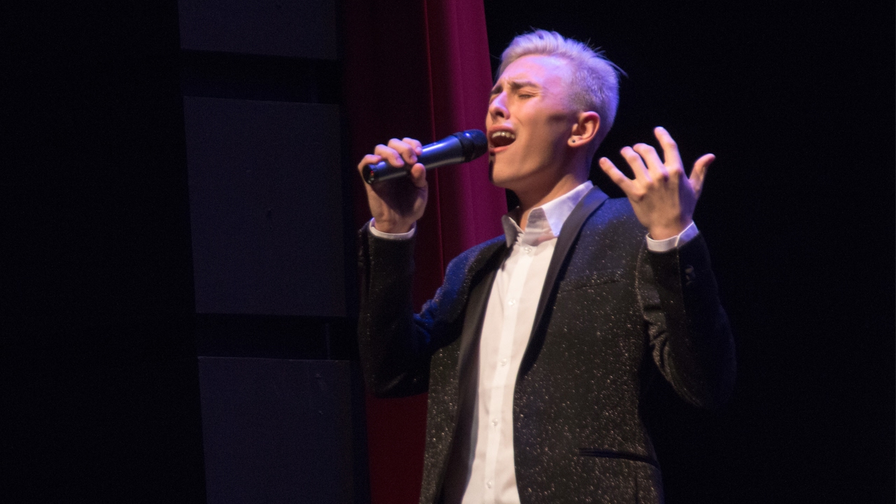 Season 4 Winner Matthew Boutros Performs at 'The Shot' Season 4 Finale ...