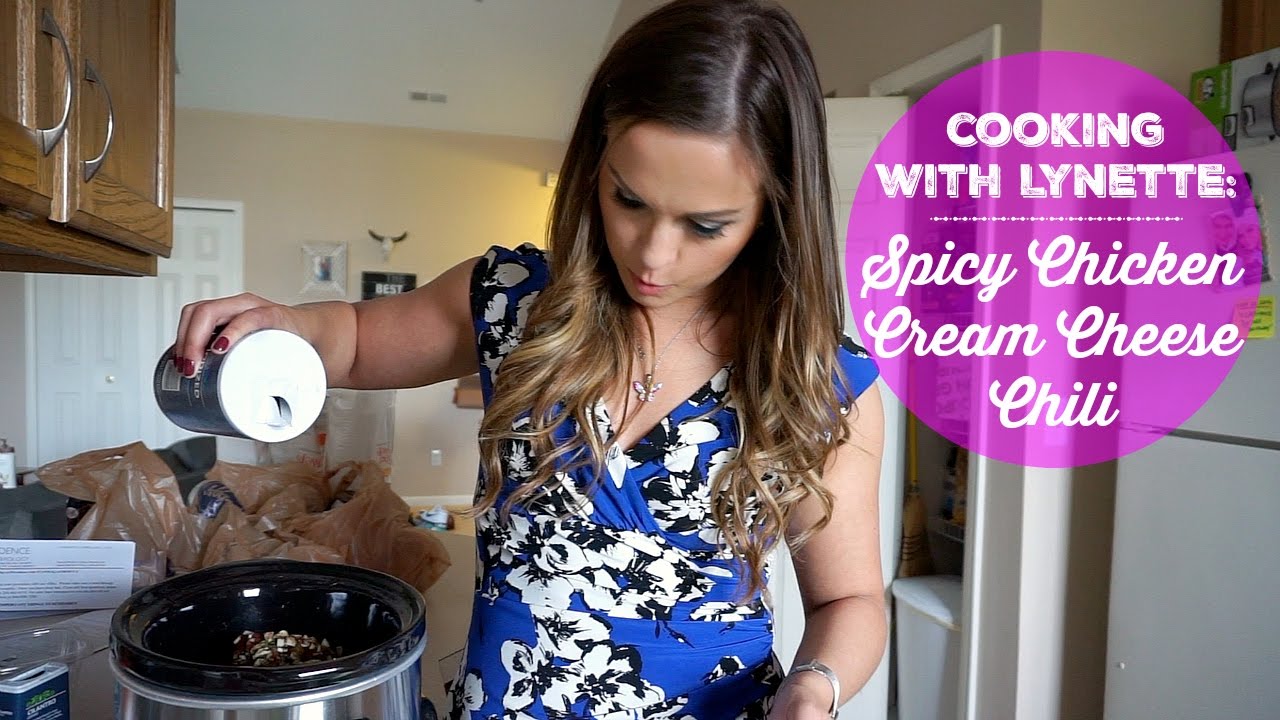 Cooking with Lynette: Spicy Cream Cheese Chicken Chili - YouTube