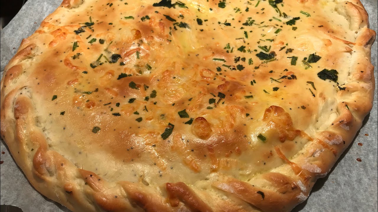 Recette Manchon XXL au fromage-Pizza couverte au fromage - YouTube