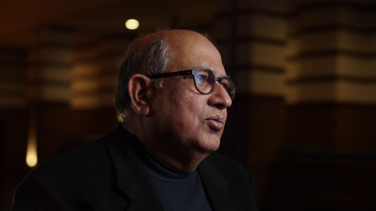 Waheed Akbar - Distinguished Service Medallion - YouTube