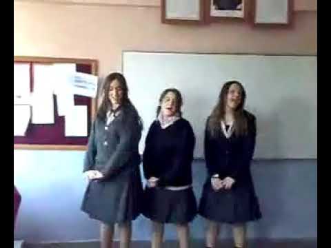 Küfüre karşı olan lise kızlar