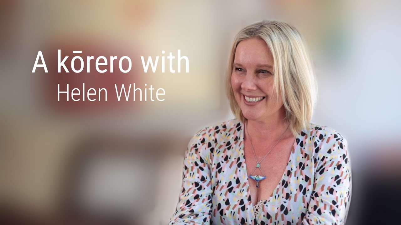 A kōrero with Helen White - YouTube