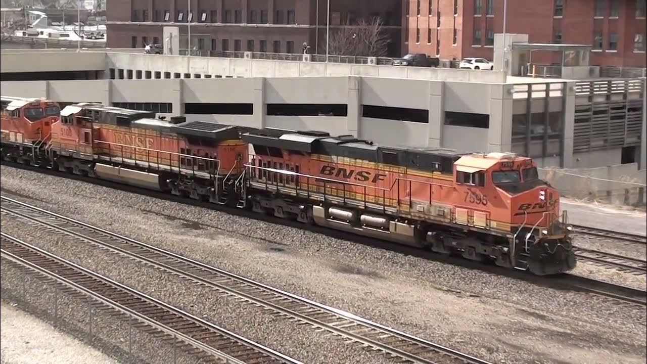 BNSF #7595 Leads EB Intermodal. Kansas City, MO 3/25/23 - YouTube