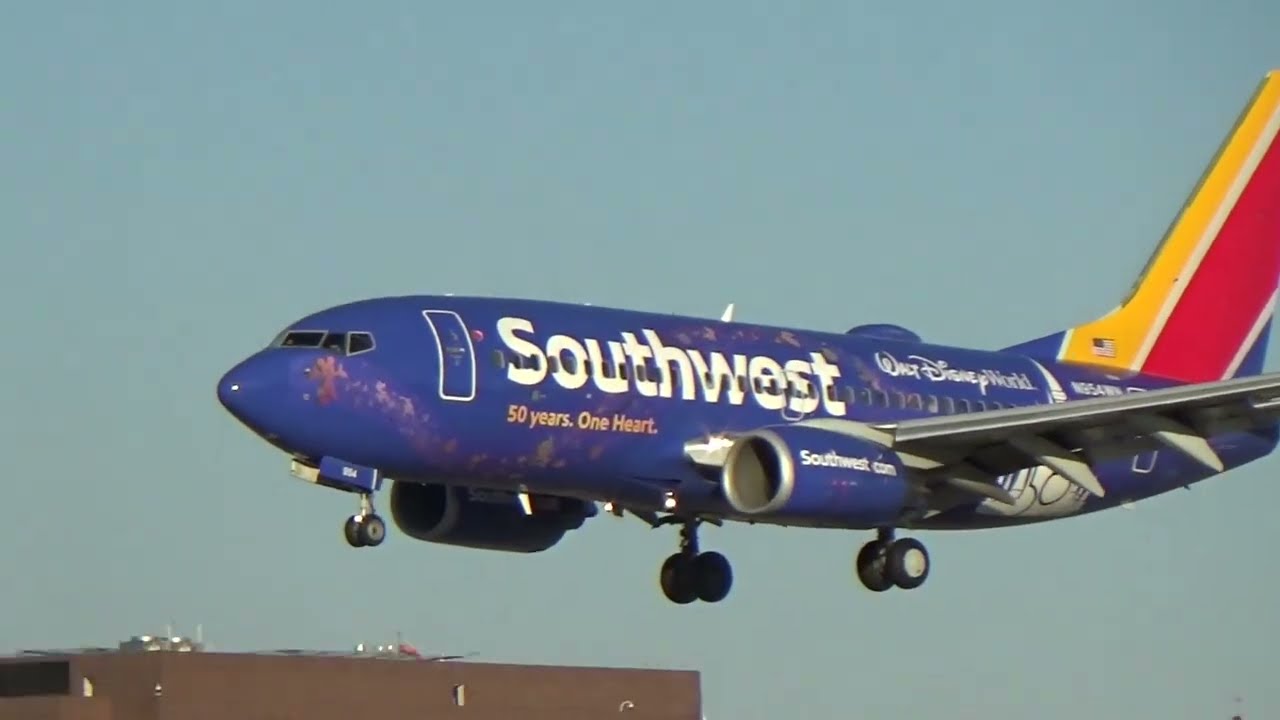 Long Beach Airport (LGB) Plane Spotting | Runway 12 Takeoffs & More ...