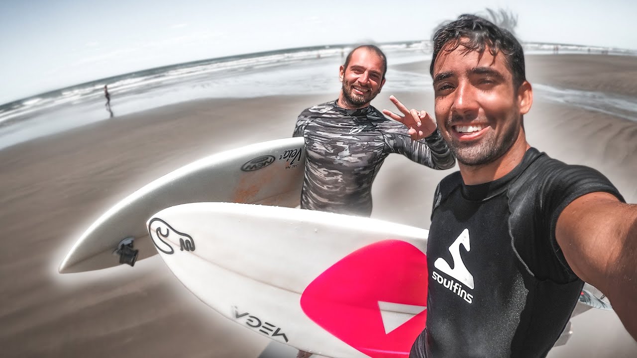 Aula de Surf nas ondas de Praia Grande - SP - YouTube