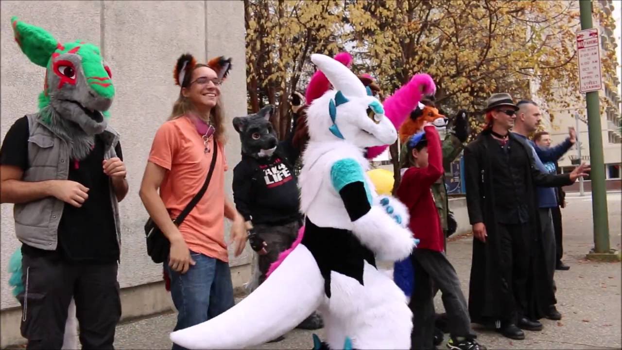Alaska Fursuit Walk Downtown Anchorage - YouTube