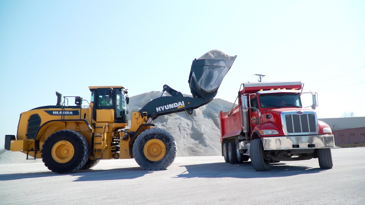 Check out this ALL NEW Hyundai HL985A 2 pass Wheel loader. Cummins ...