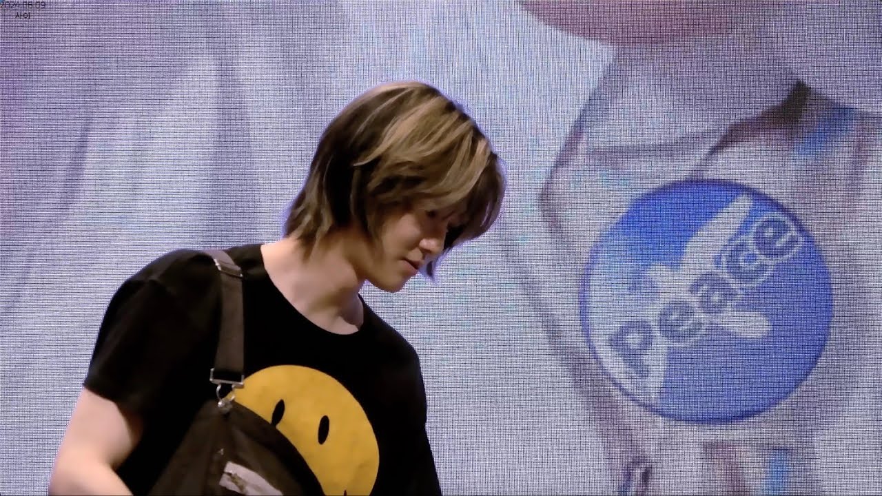 240609 SUHO - SMTOWN&STORE(FANSING EVENT PHOTO TIME) - YouTube