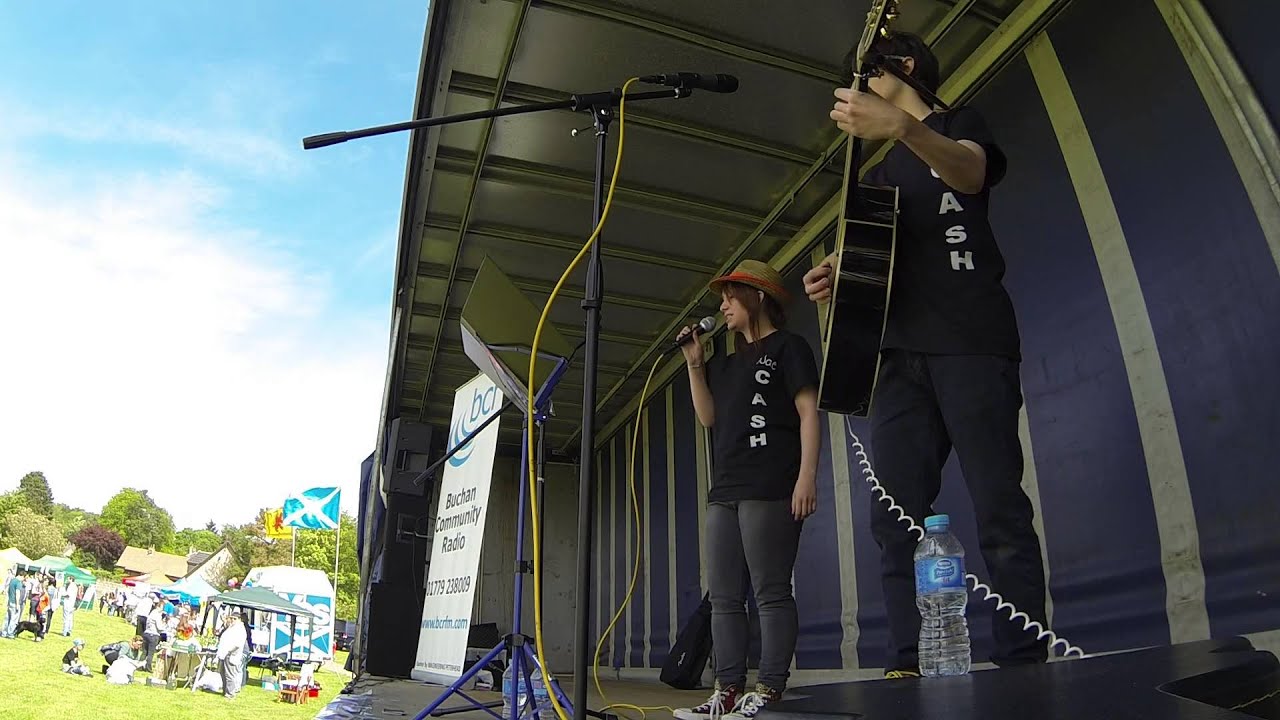 Nae Cash, Ballad of a Teenage Queen live at Ellon Gala 2014 - YouTube