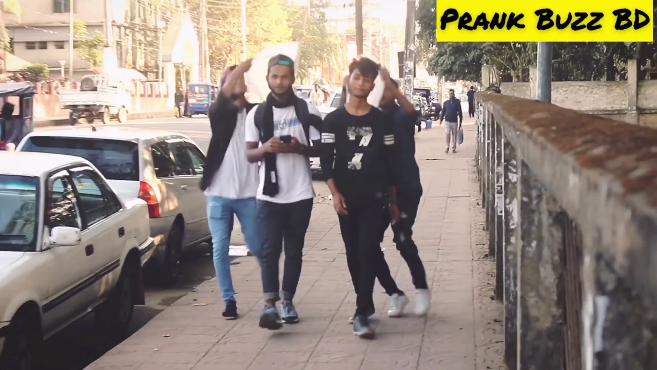 New prank video ||2020|| by prank BuZz BD|| একবার দেখলে হাসতে হাসতে পেট ফেটে যাবে😂😂|| - YouTube