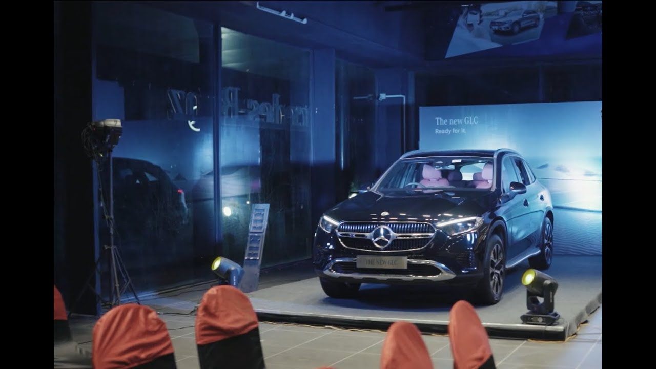 Toast to a Memorable Evening | Silver Star | Mercedes-Benz - YouTube