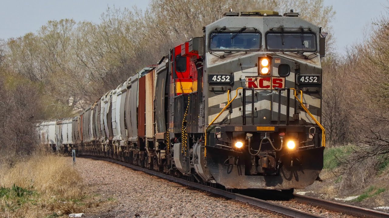 KCS Grey Ghost leading the X-KCMCBP! - YouTube