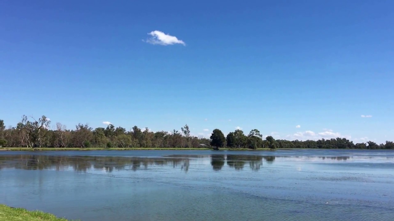 Gum Bend Lake, Condobolin NSW - YouTube