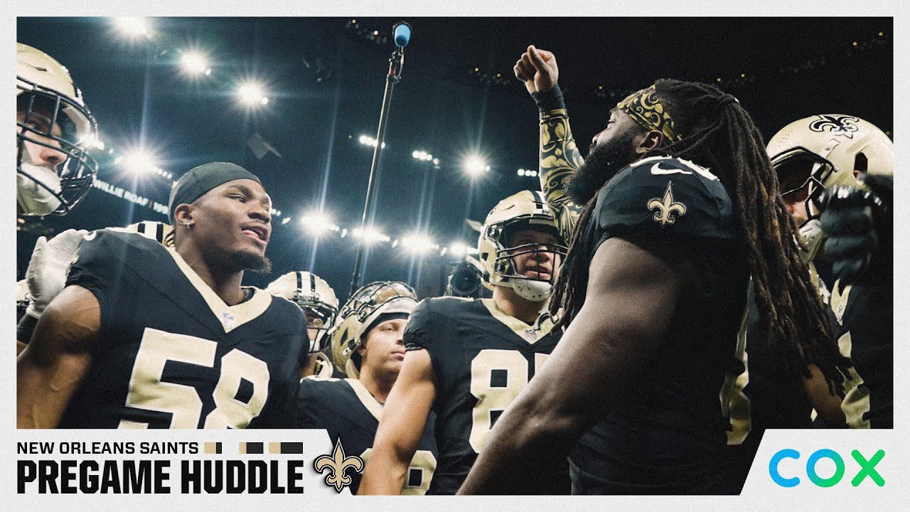 Saints Huddle 49 New Orleans Saints Sammy Knight Photos & High Res