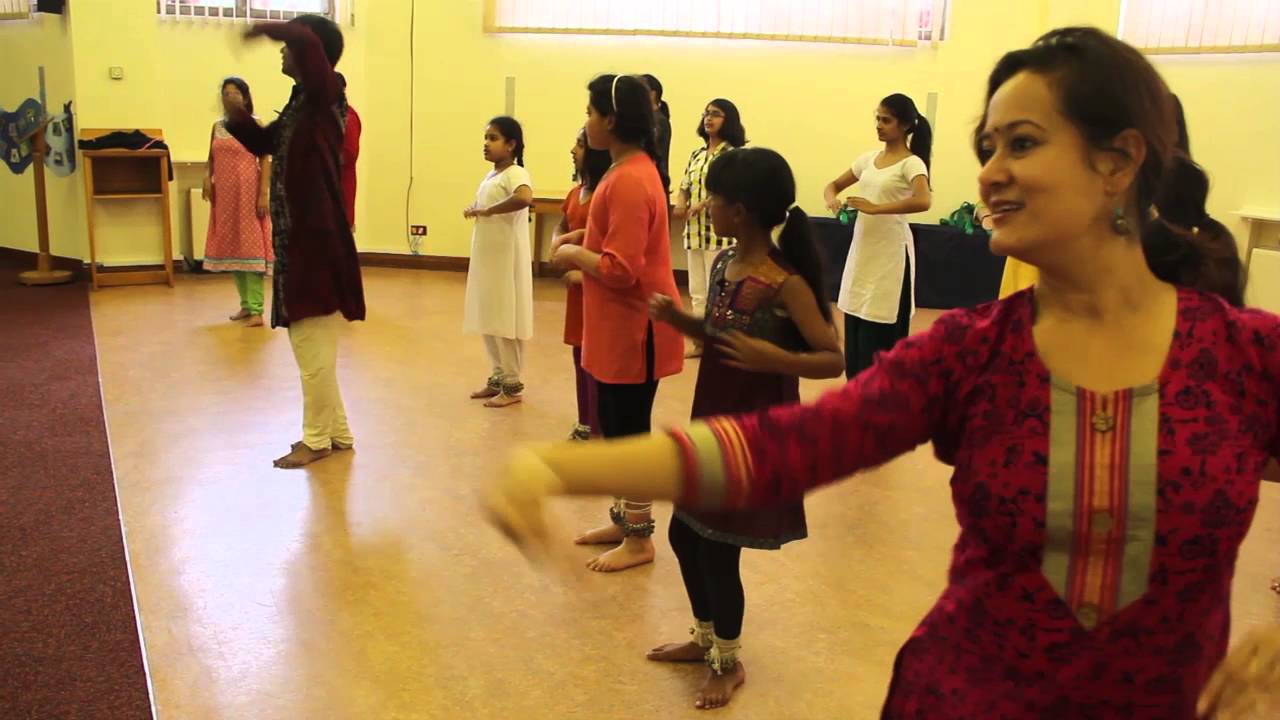 Workshop by Sandip Mallick - Atreyee Dance Group - YouTube