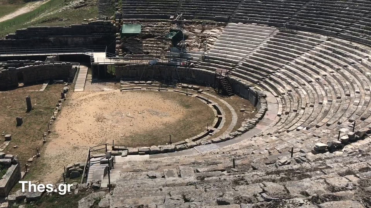 Δωδώνη: Το Αρχαίο θέατρο και το Μαντείο - YouTube