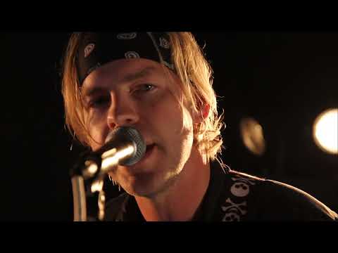 Wrong Turn 4 (2011) | The Blackout City Kids \