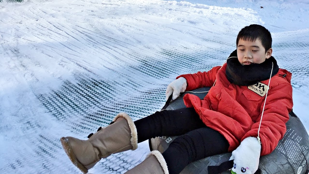 Fun Snow Tubing at Elf Spa Resort in Pyeongchang, Gangwon-do - YouTube