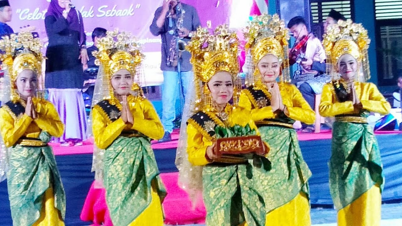 Tari Persembahan Kepulauan Riau - YouTube