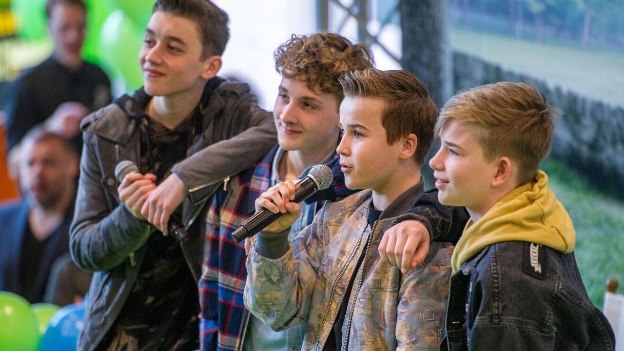 #82 FOURCE TREEDT OP BIJ PIETER KONIJN 🐰| JUNIORSONGFESTIVAL.NL🇳🇱 - YouTube