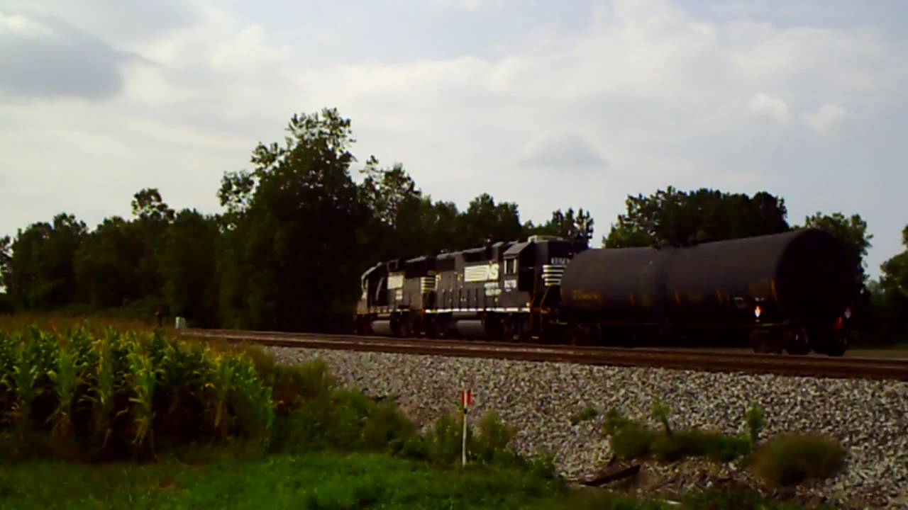 Norfolk Southern Switching - YouTube