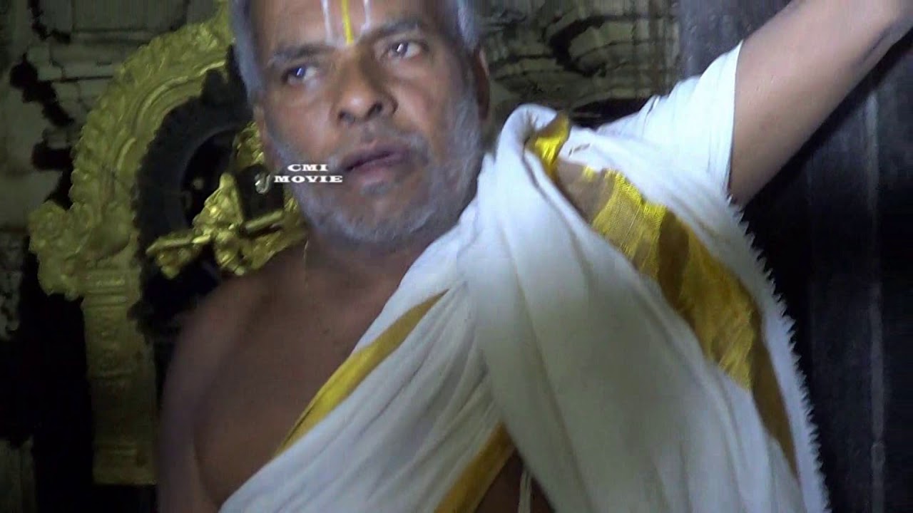 Hosaholalu Lakshminarayana Temple Krishnarajpet - YouTube