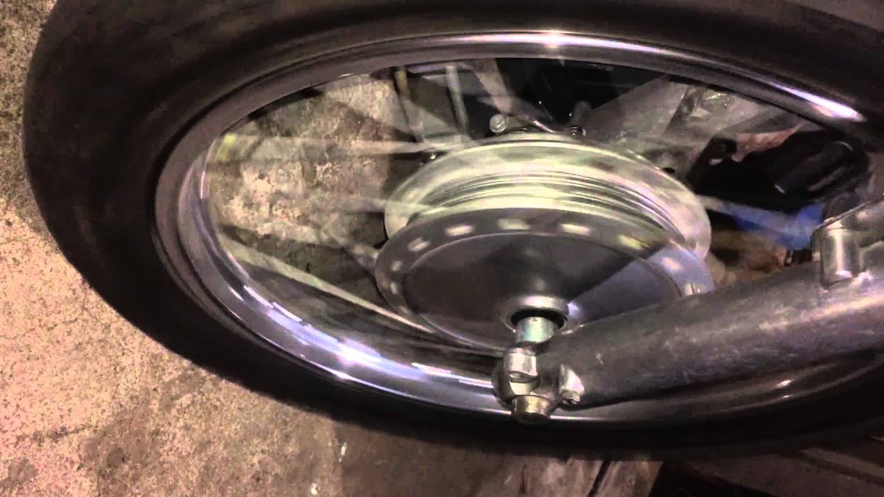 Wobbly motorcycle rim - YouTube