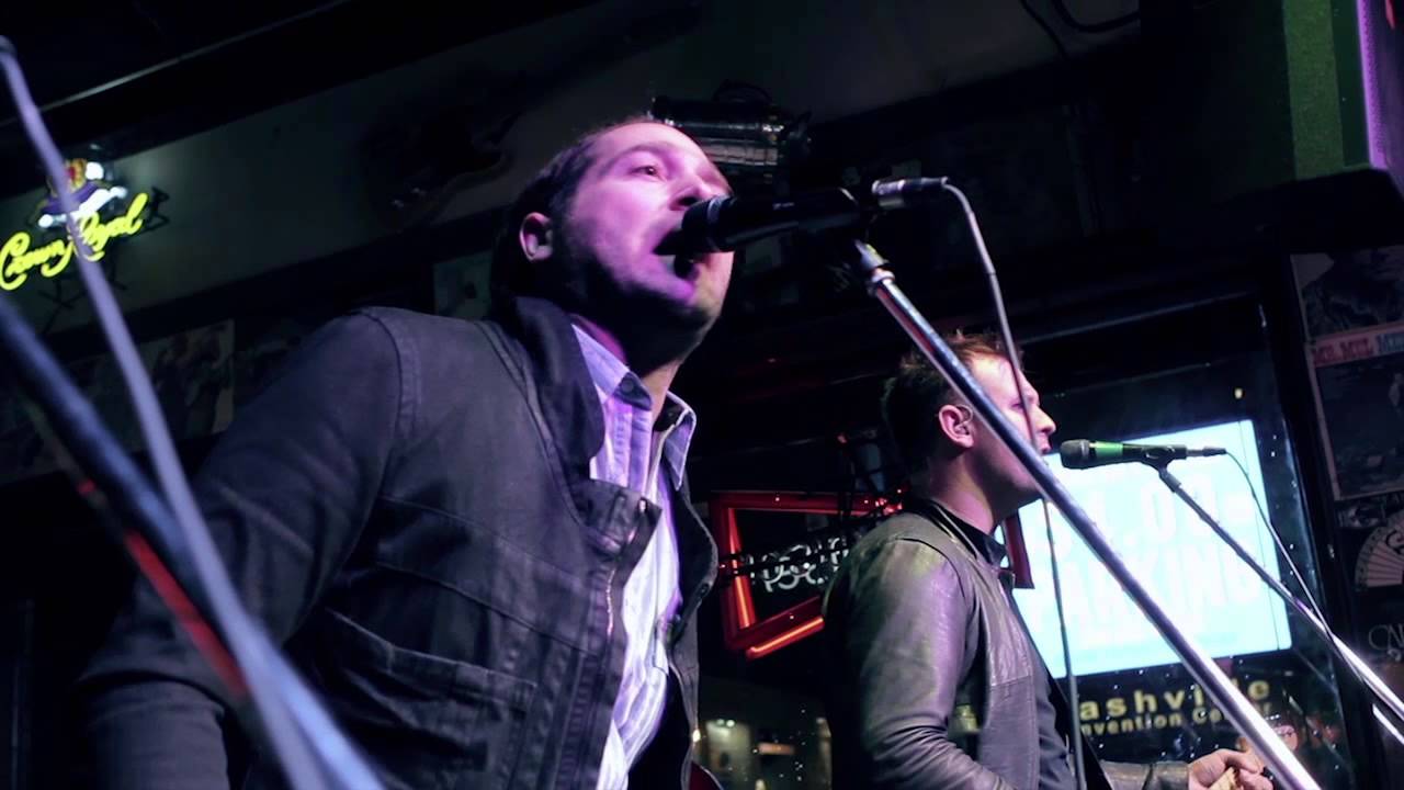 Josh Thompson - Way Out Here - CMA Awards After-Party - YouTube