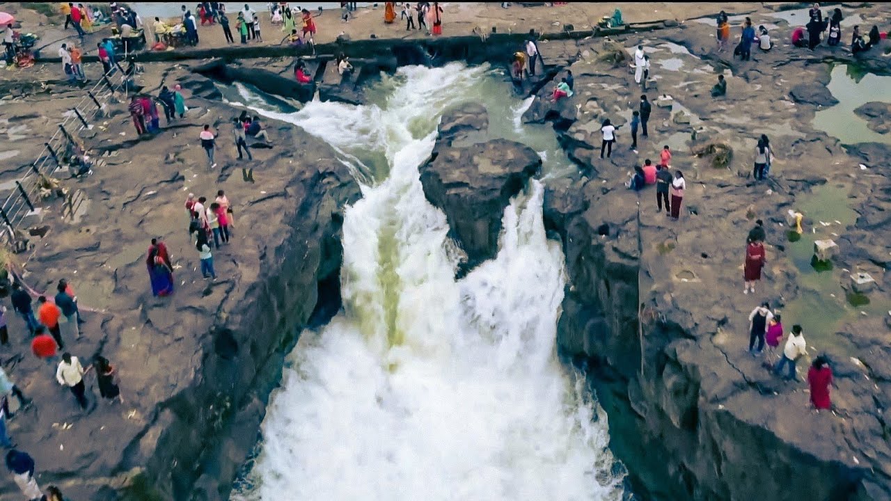 SOMESHWAR WATERFALL, NASHIK | HIMALAYAN 2021 - YouTube