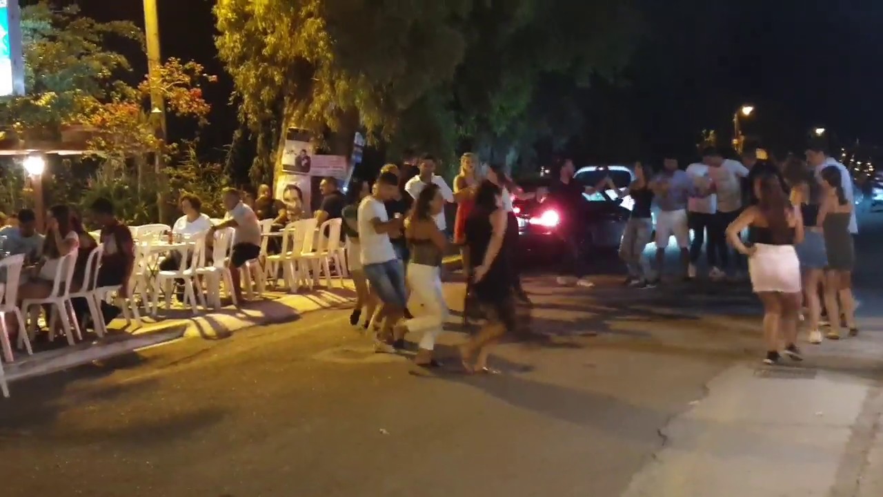 ΓΛΕΝΤΙ ΣΤΑ ΧΑΝΙΑ ΦΩΚΙΔΑΣ ΧΑΜΟΣ - YouTube