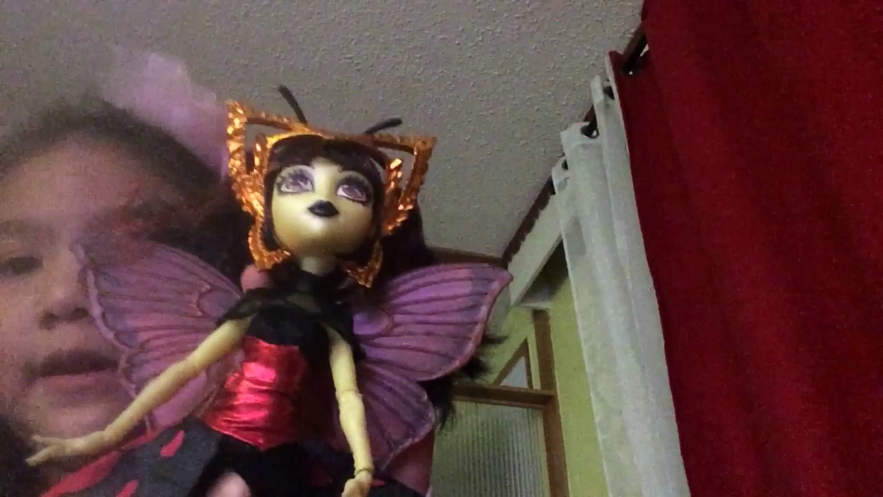 Luna Mothews Monster High - YouTube