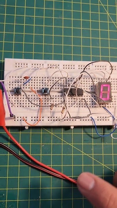 How to interface CD4033 with Seven Segment: 1 bit counter #electronic - YouTube