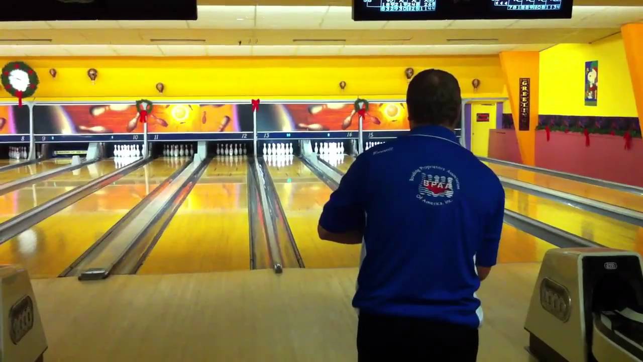 Justin Bunnell - 300 Game Pacific Family Bowl 11-30-10 - YouTube