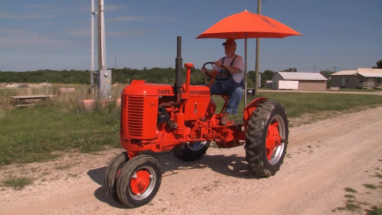 1949 Case VAC! A Tricycle-Style Tractor That Could Get The Job Done ...