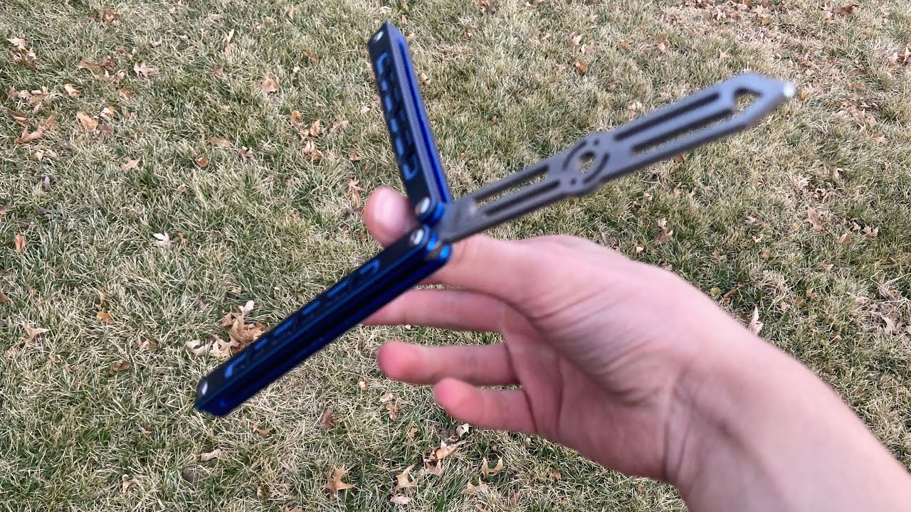 How I and hopefully you, can improve at balisong flipping. - YouTube