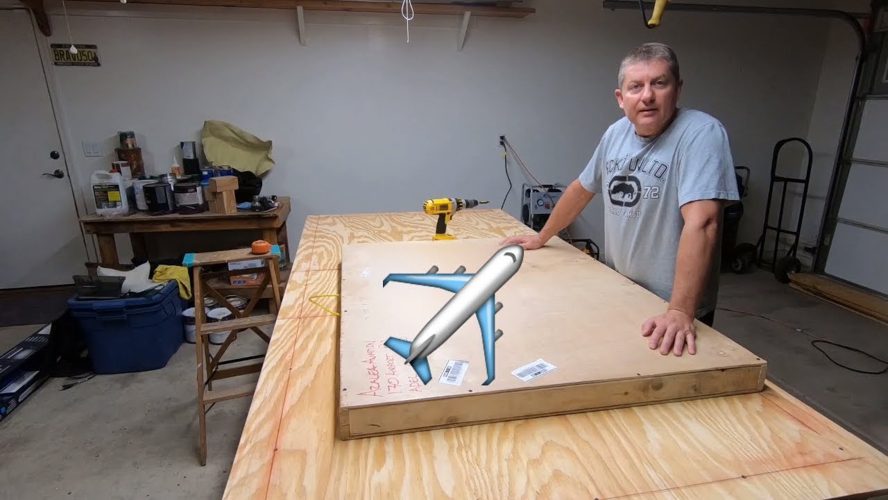 S1 - Building a Saberwing Airplane! Day 1 - Unpacking - YouTube